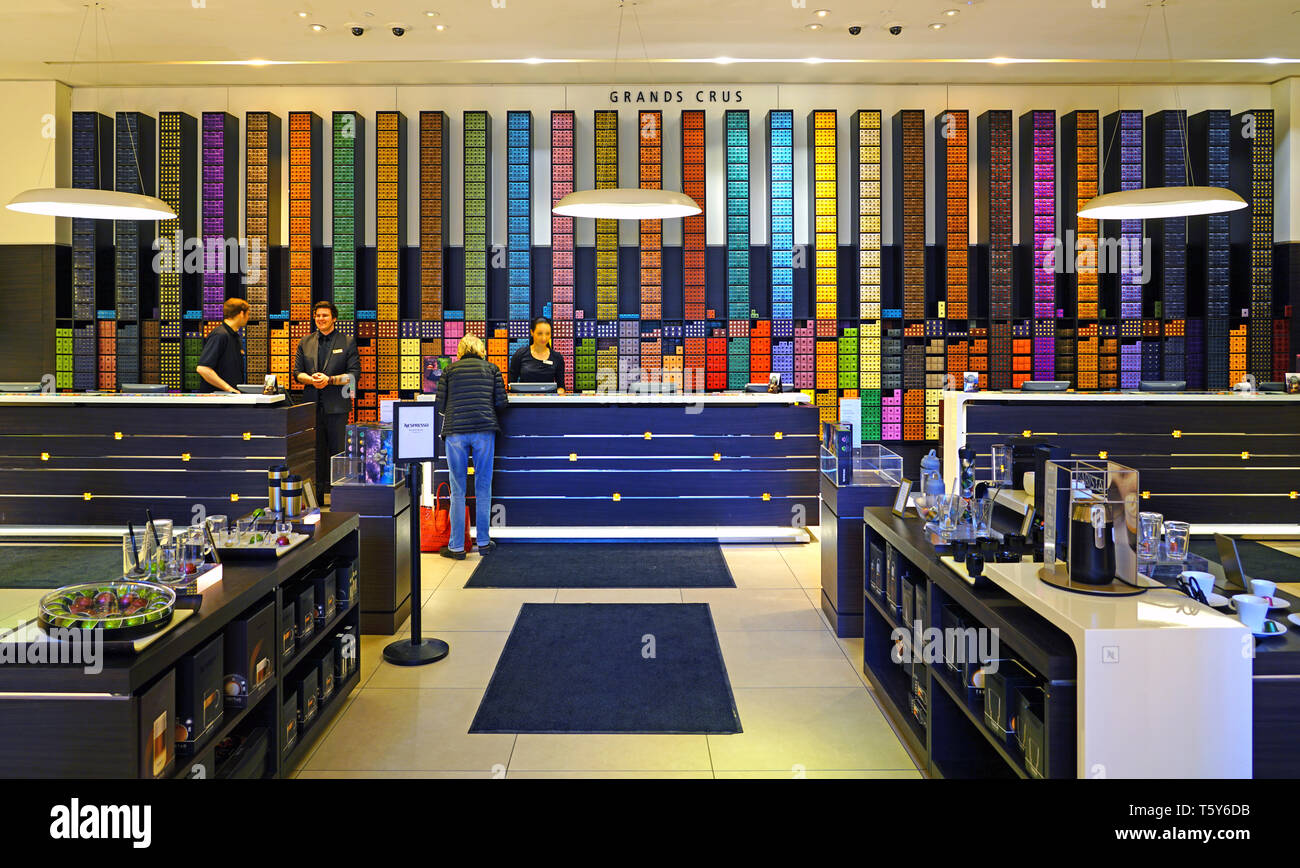 Sustainable coffee capsules hi-res stock photography and images - Alamy