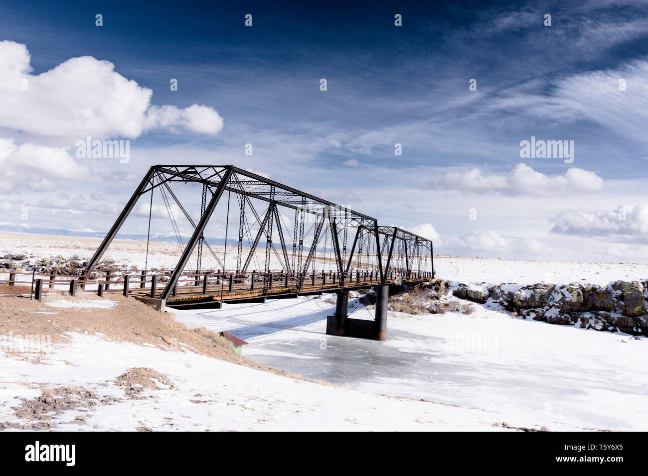 Forth road bridge winter hi-res stock photography and images - Alamy