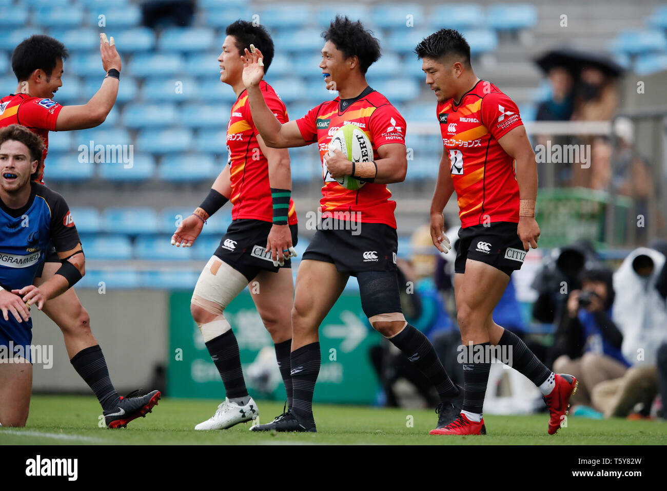 Takuya yamasawa hi-res stock photography and images - Alamy