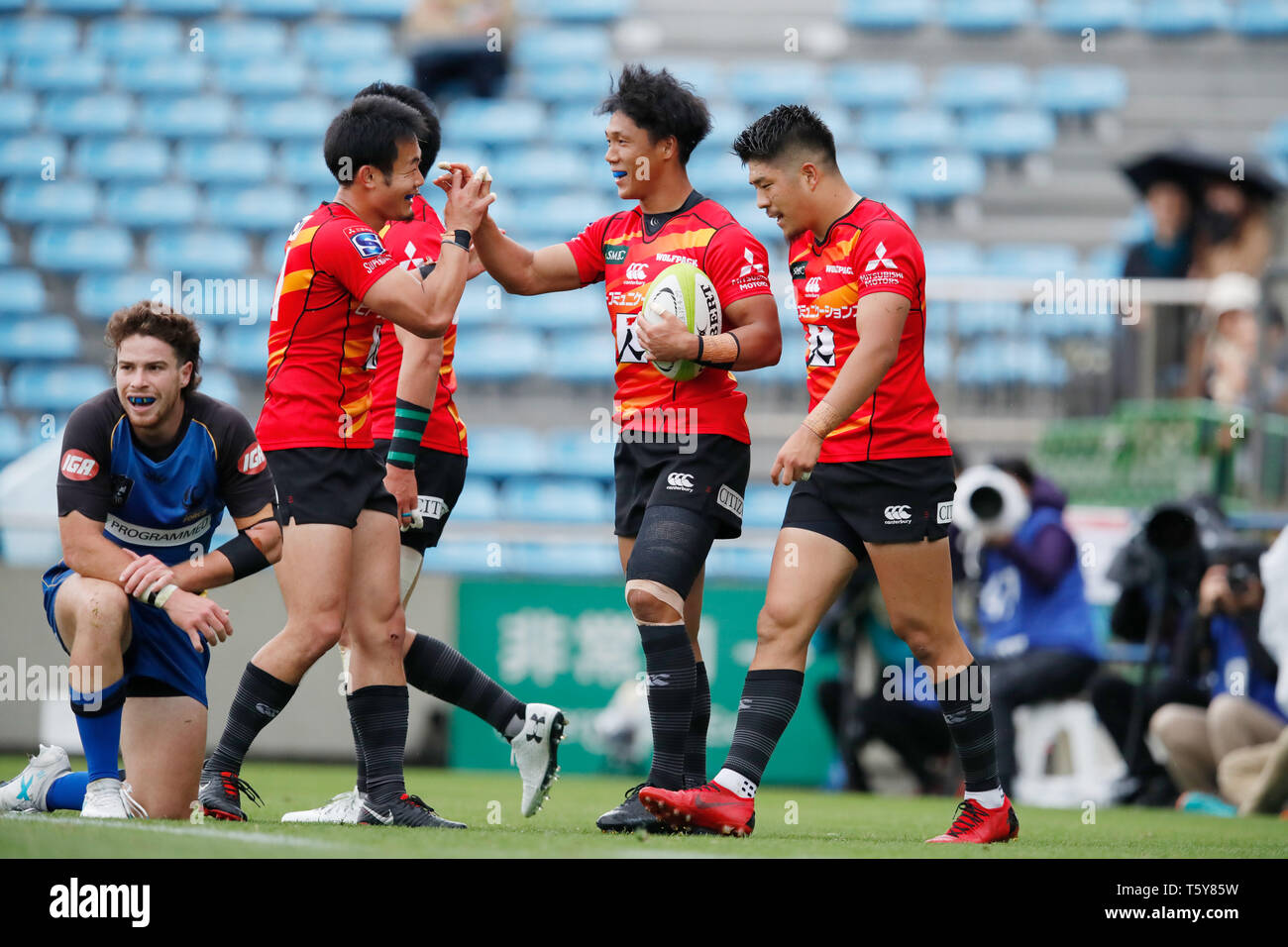 Tokyo, Japan. 27th Apr, 2019. (L to R) Kenki Fukuoka, Takuya Yamasawa ...