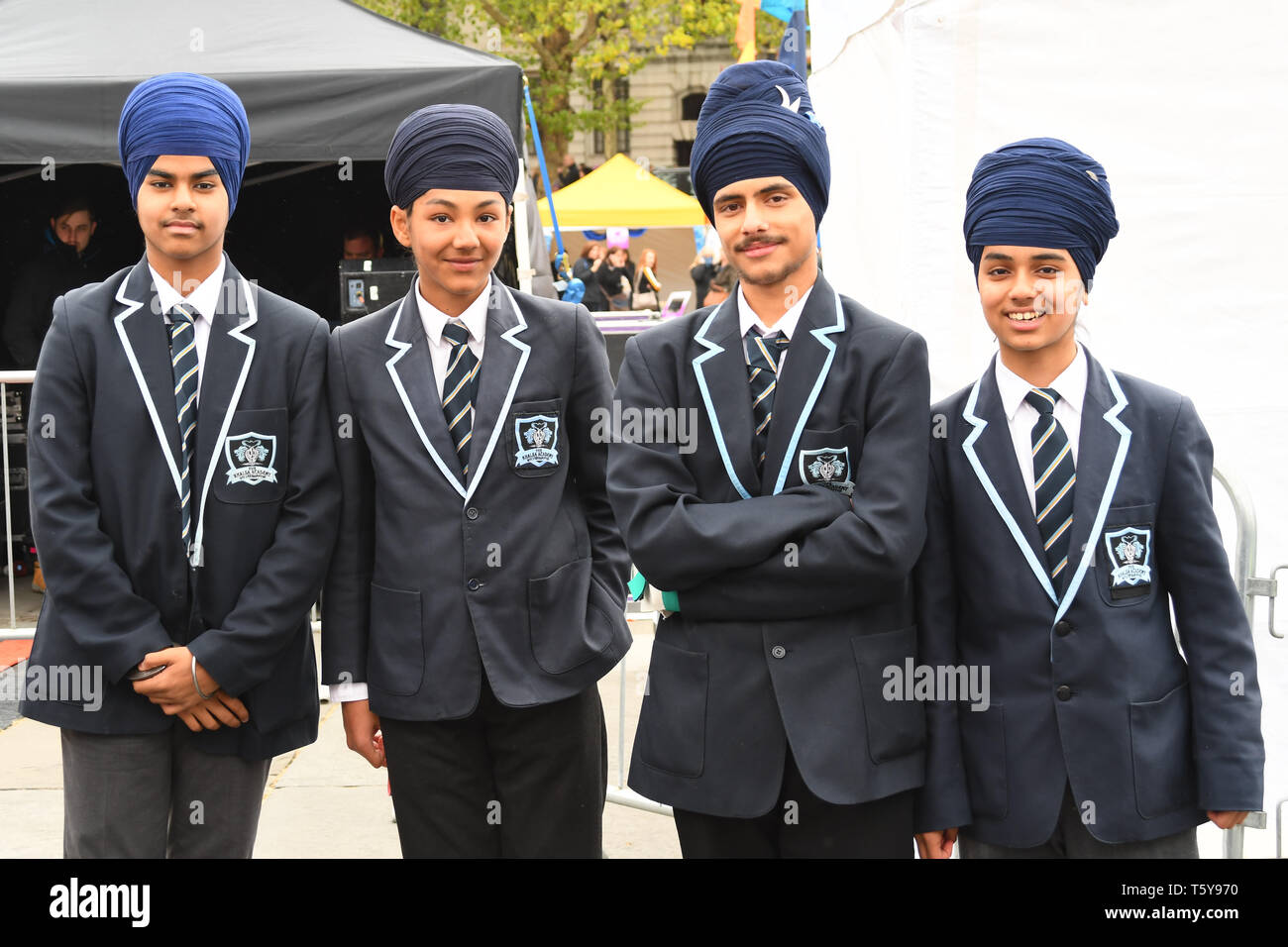 Khalsa academy hi-res stock photography and images - Alamy