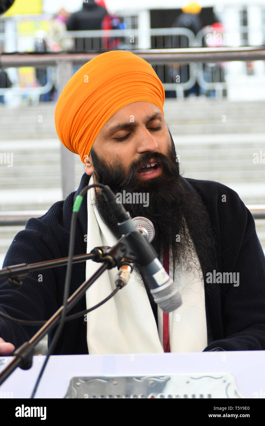 Khalsa jatha hi-res stock photography and images - Alamy