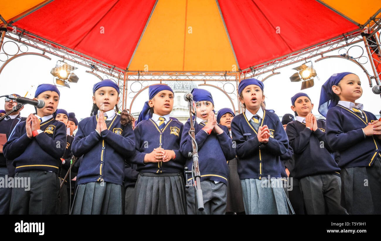 Khalsa colours hi-res stock photography and images - Alamy