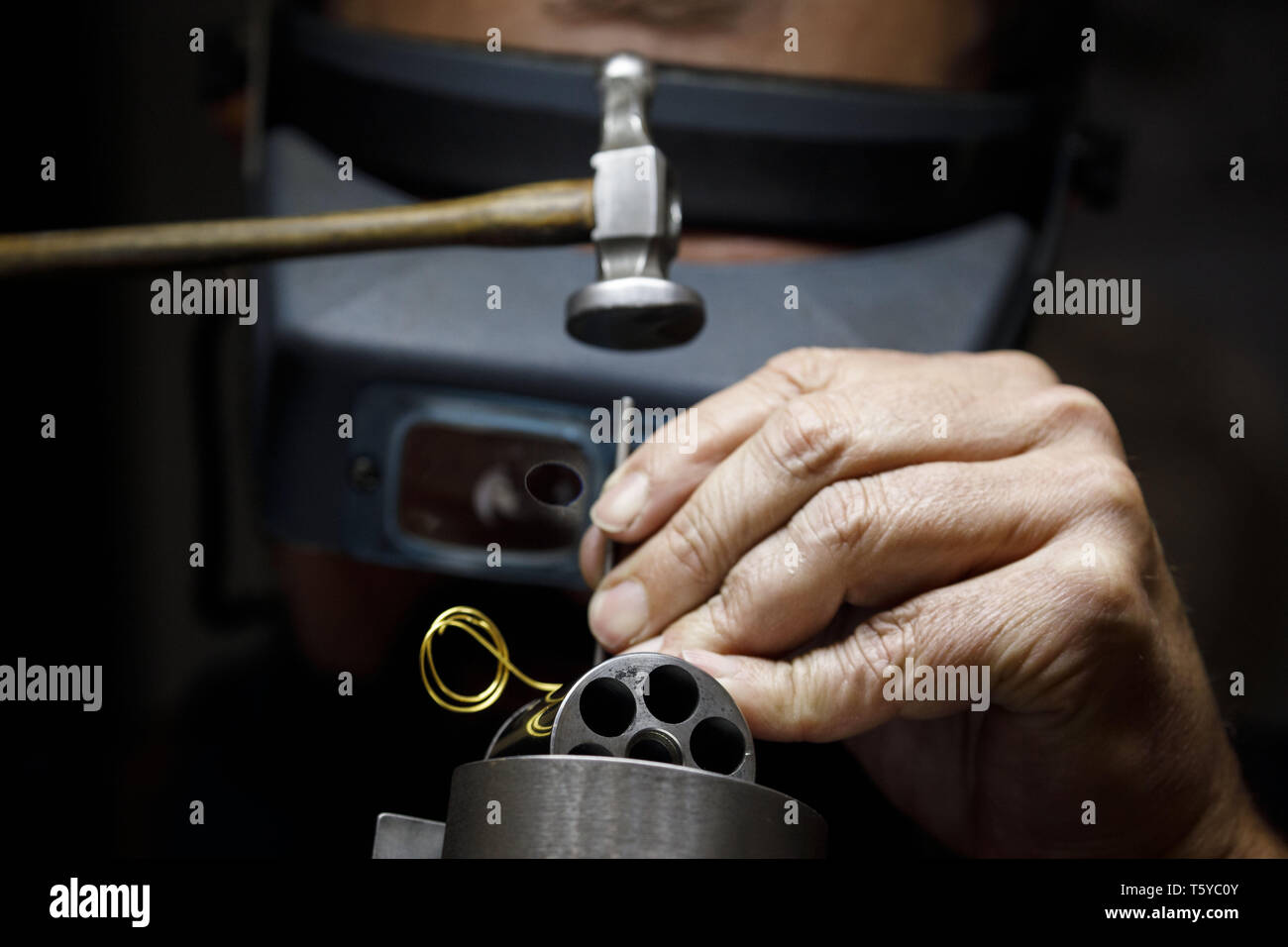 Gold wire inlay hi-res stock photography and images - Alamy