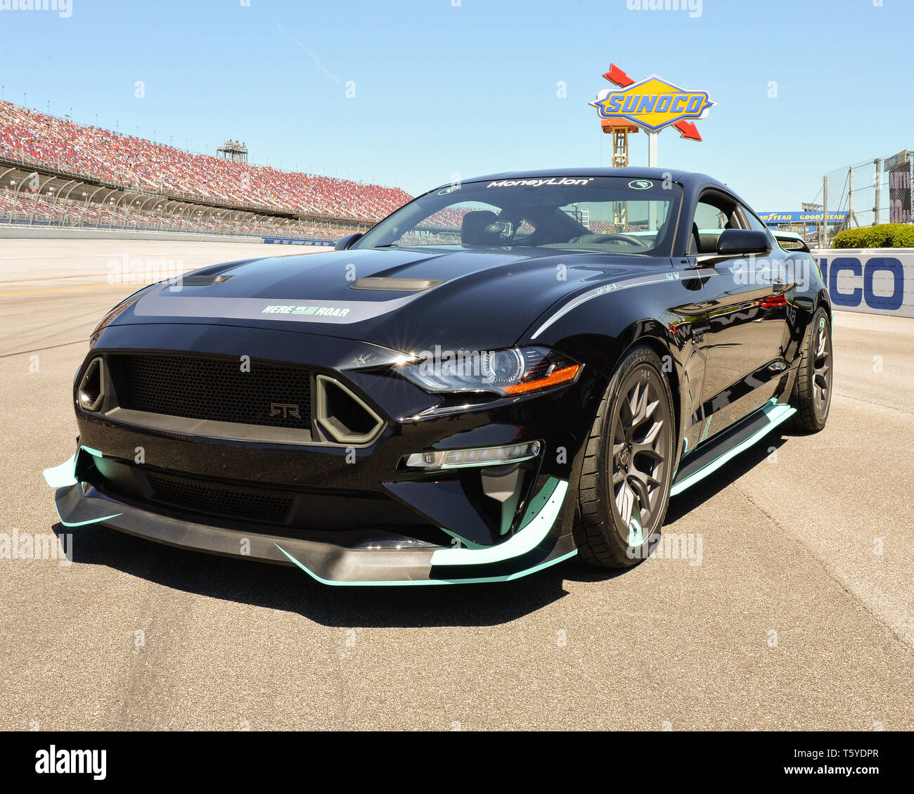 Rtr hi-res stock photography and images - Alamy