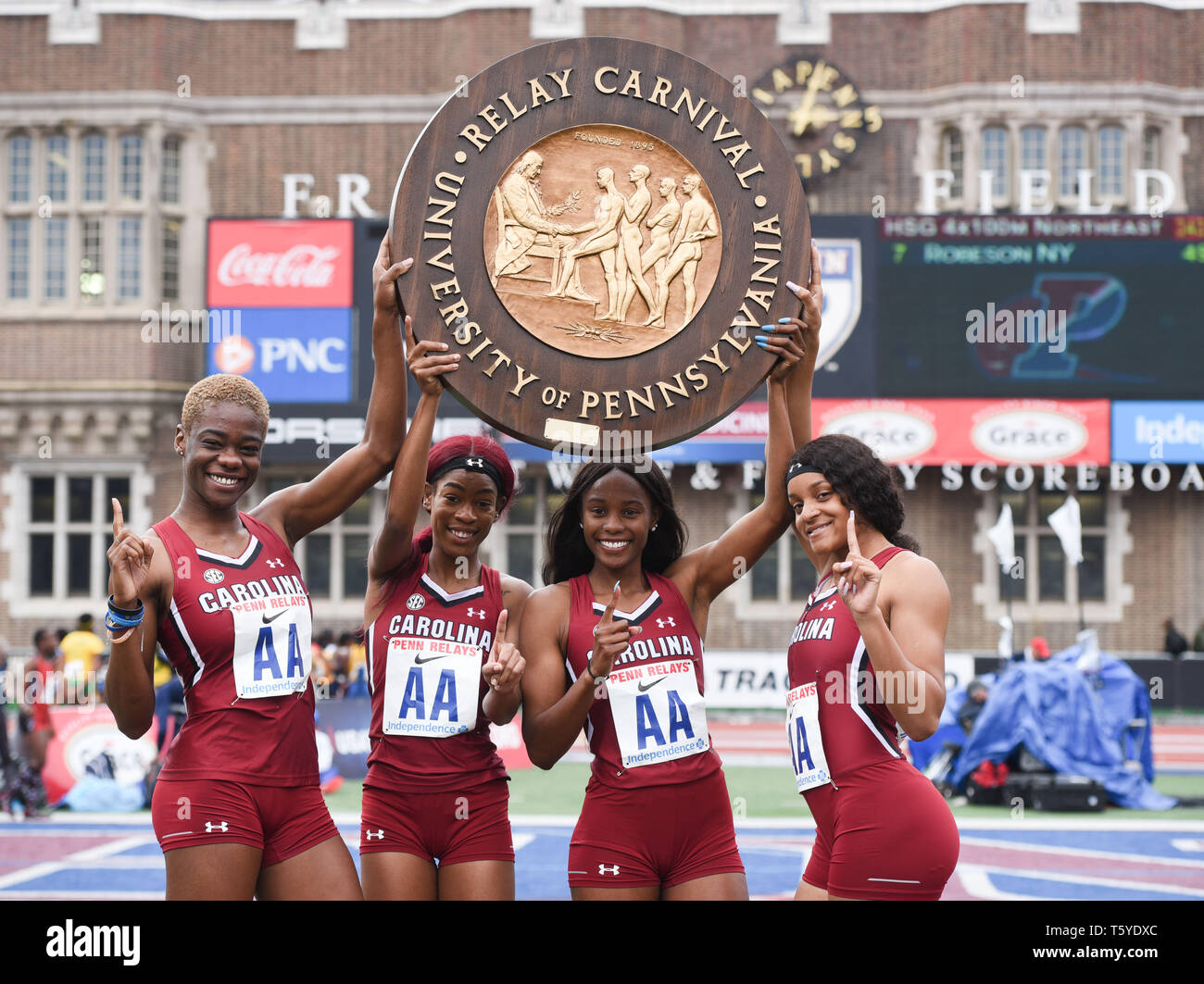 Philadelphia, Pennsylvania, USA. 26th Apr, 2019. College Women's 4x200 ...