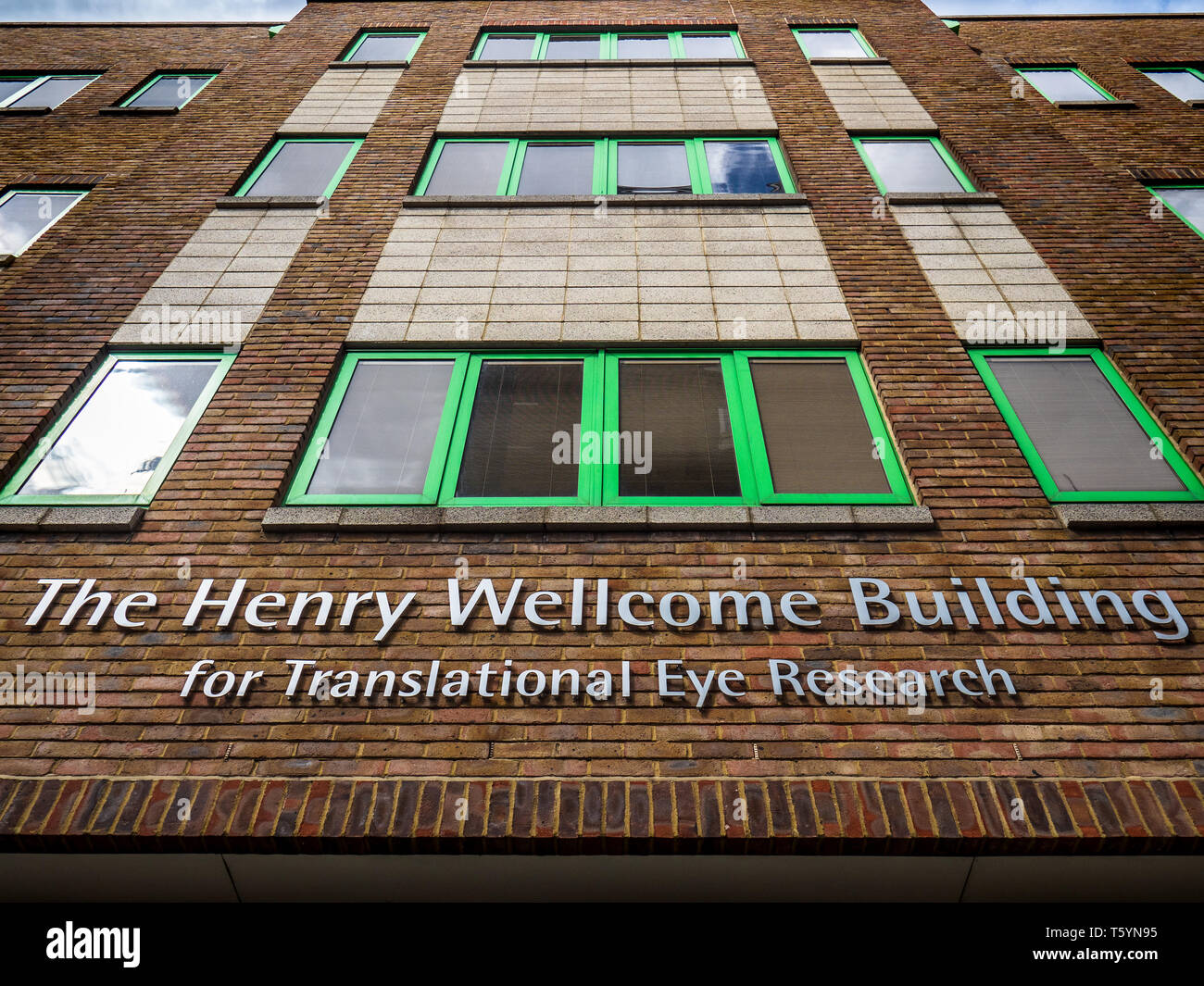 Ucl henry wellcome building hi-res stock photography and images - Alamy