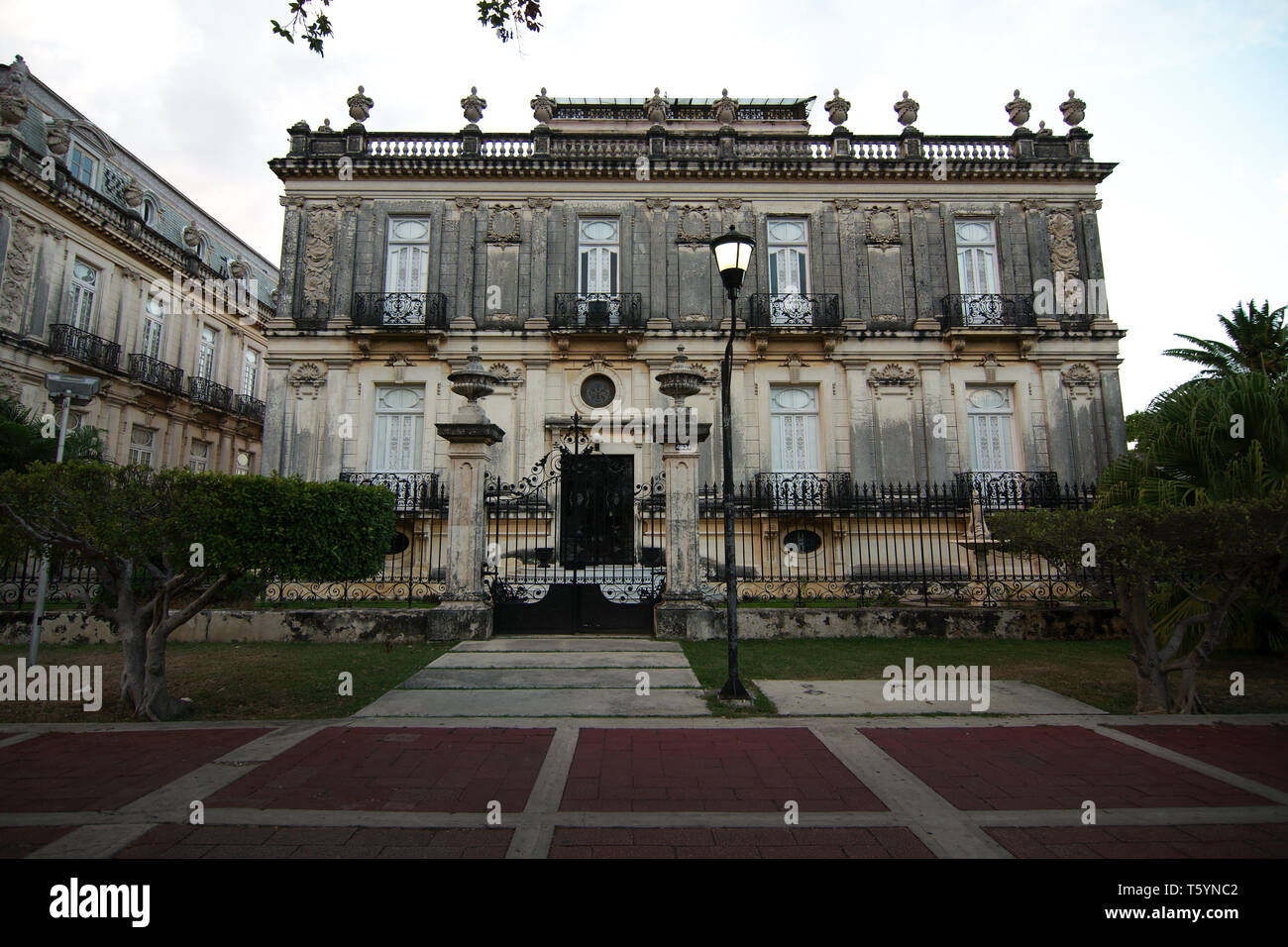 Merida mexico architecture yucatan mexico architecture hi-res stock ...