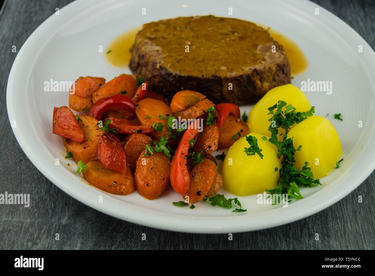 Hackbraten hi-res stock photography and images - Alamy