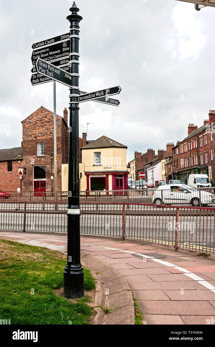 Dual carriageway railings england hi-res stock photography and images ...