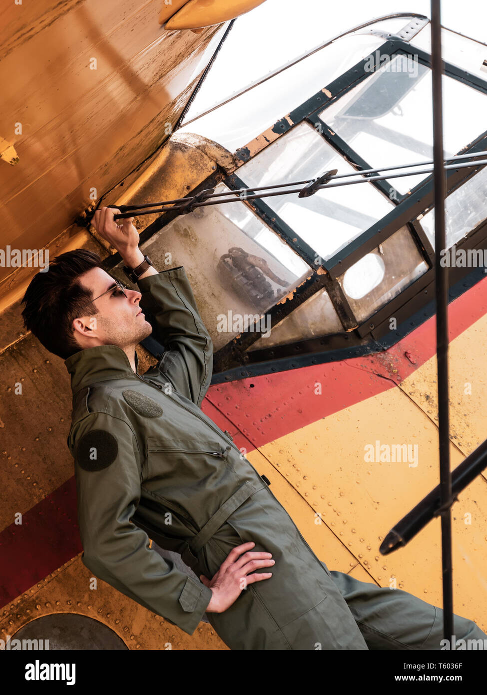 Airplane pilot standing on sunset hi-res stock photography and images ...