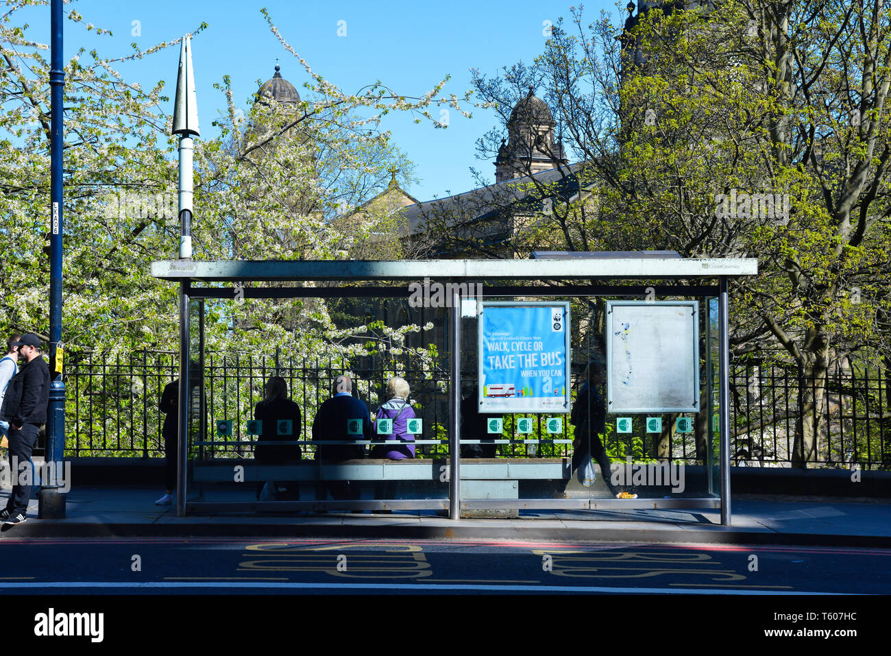 Bus stop edinburgh hi-res stock photography and images - Alamy