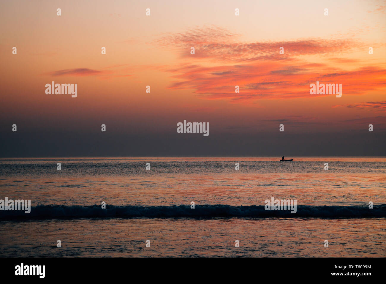 Palolem beach sunset scenery in Goa, India Stock Photo - Alamy