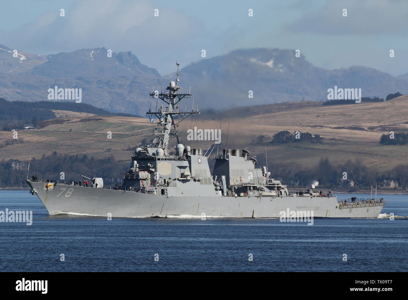 USS Porter (DDG-78), an Arleigh Burke-class destroyer operated by the ...