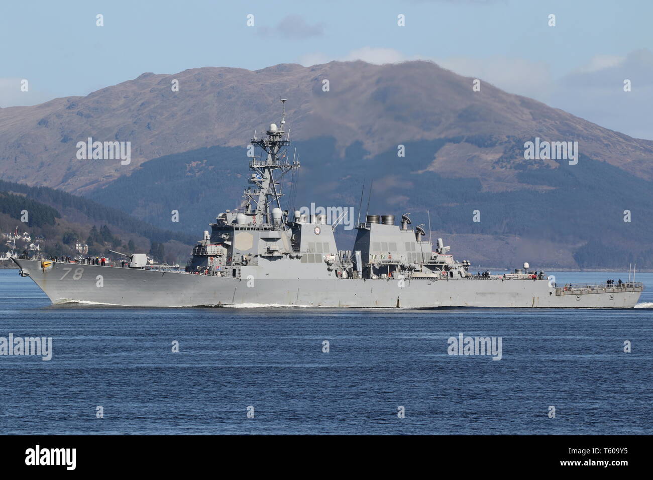 USS Porter (DDG-78), an Arleigh Burke-class destroyer operated by the ...