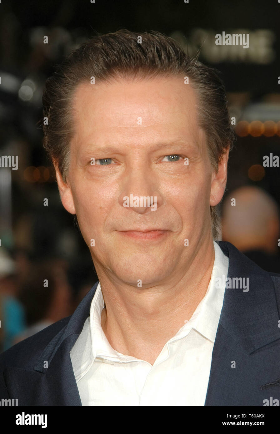 World premiere screening hi-res stock photography and images - Alamy