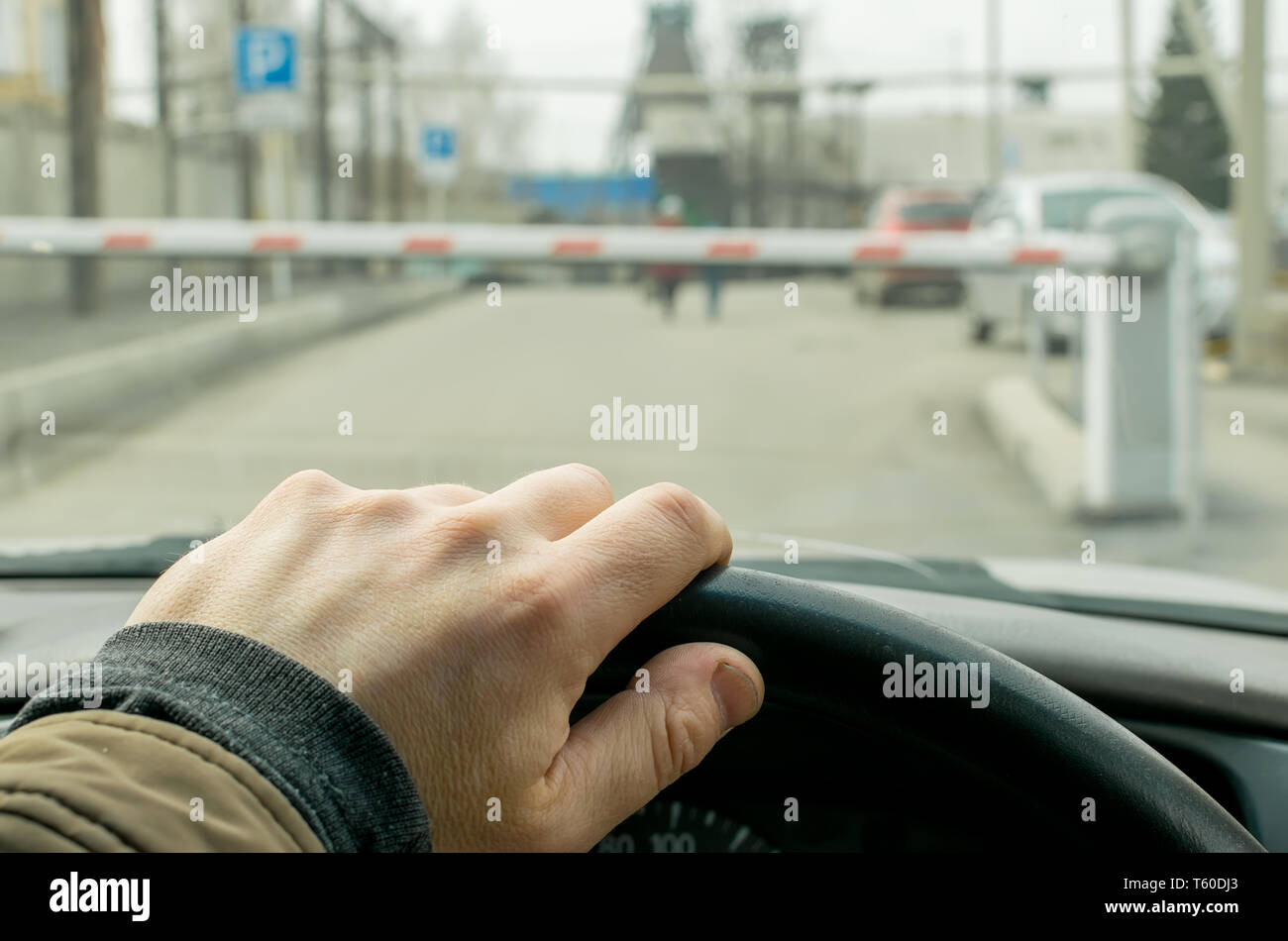 Enter parking hi-res stock photography and images - Alamy