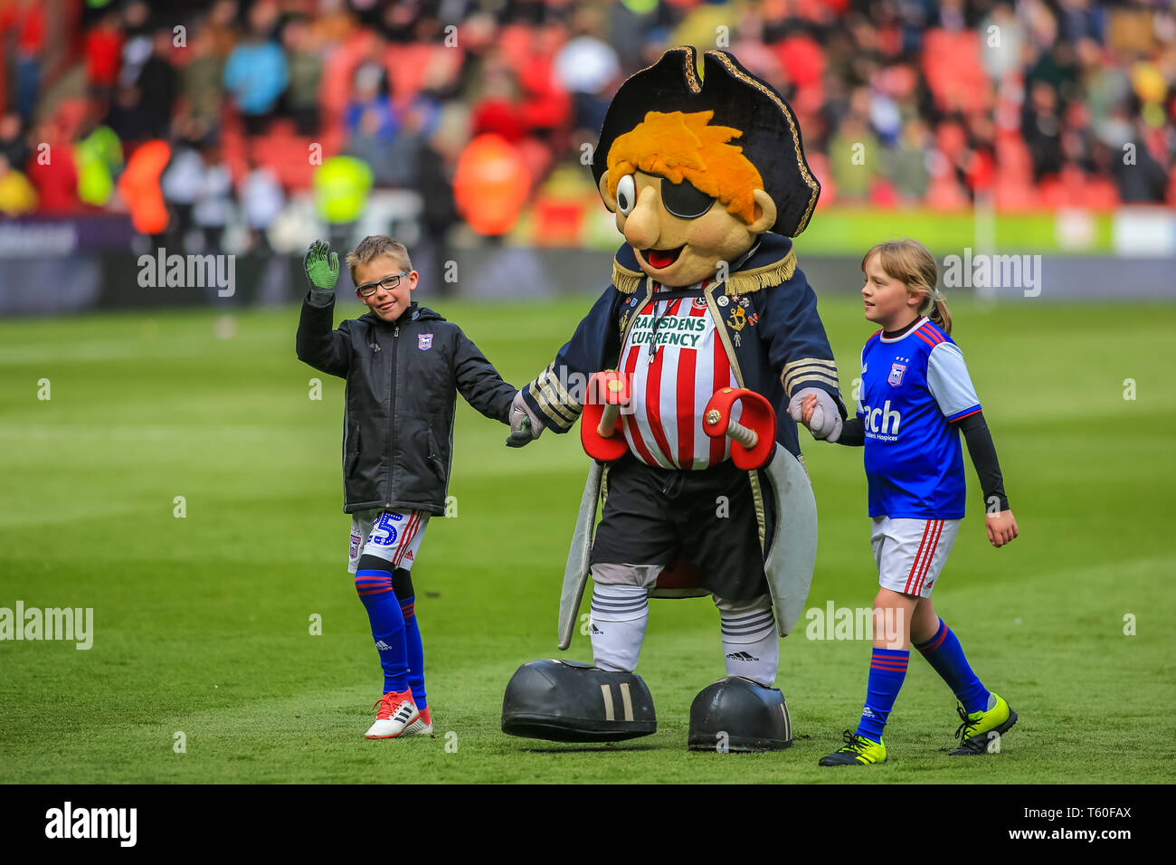 Football mascots hi-res stock photography and images - Alamy