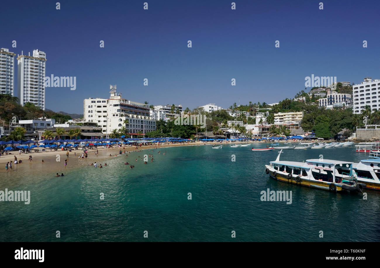 Caleta beach acapulco hi-res stock photography and images - Alamy