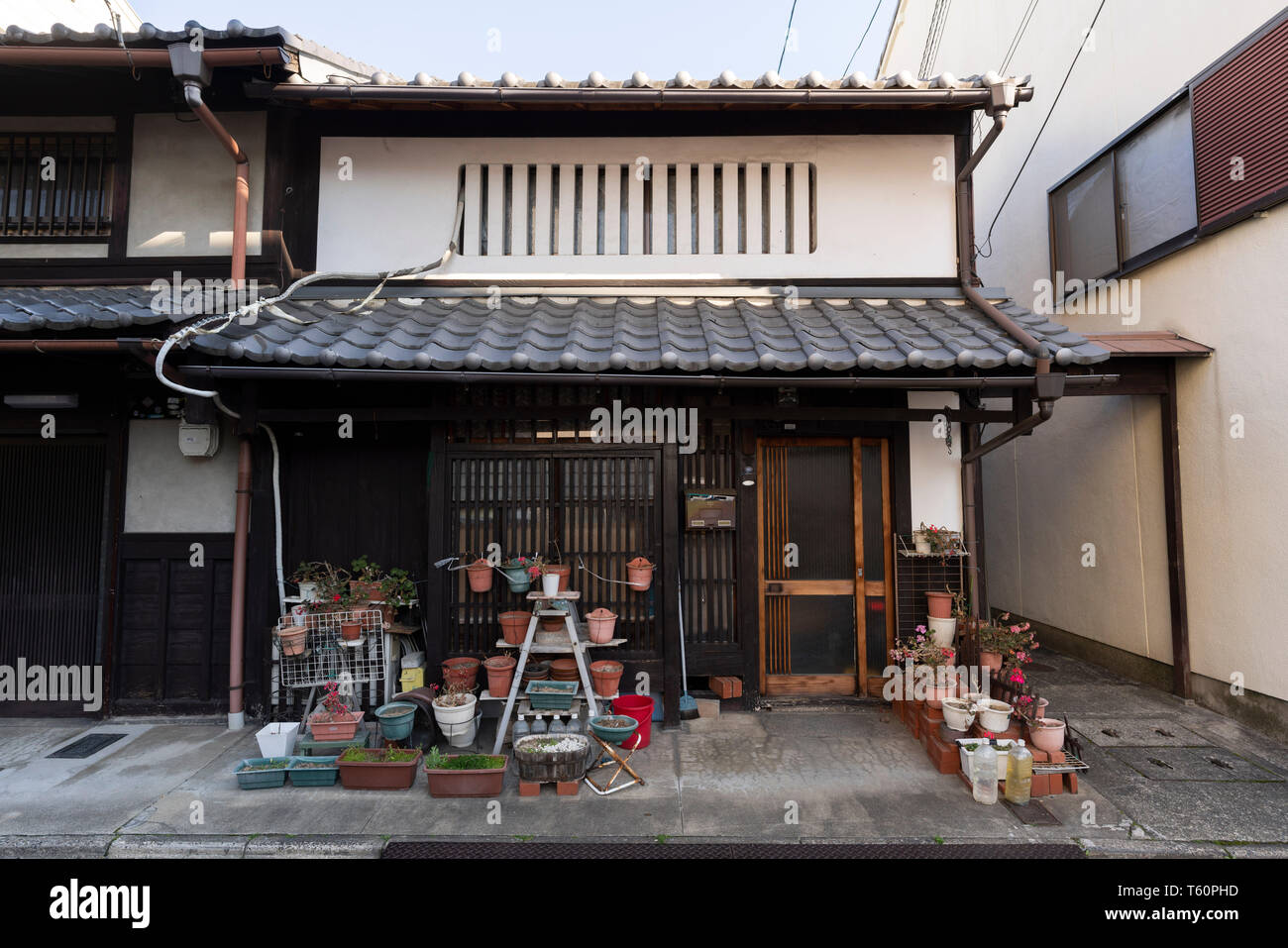 Machiya style house, Shimogyo-Ku, Kyoto, Japan Stock Photo - Alamy