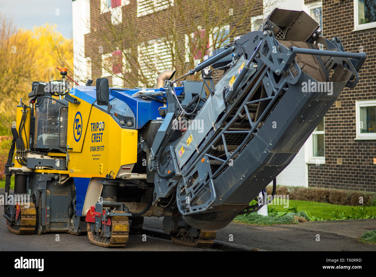 Asphalt milling machine hi-res stock photography and images - Alamy