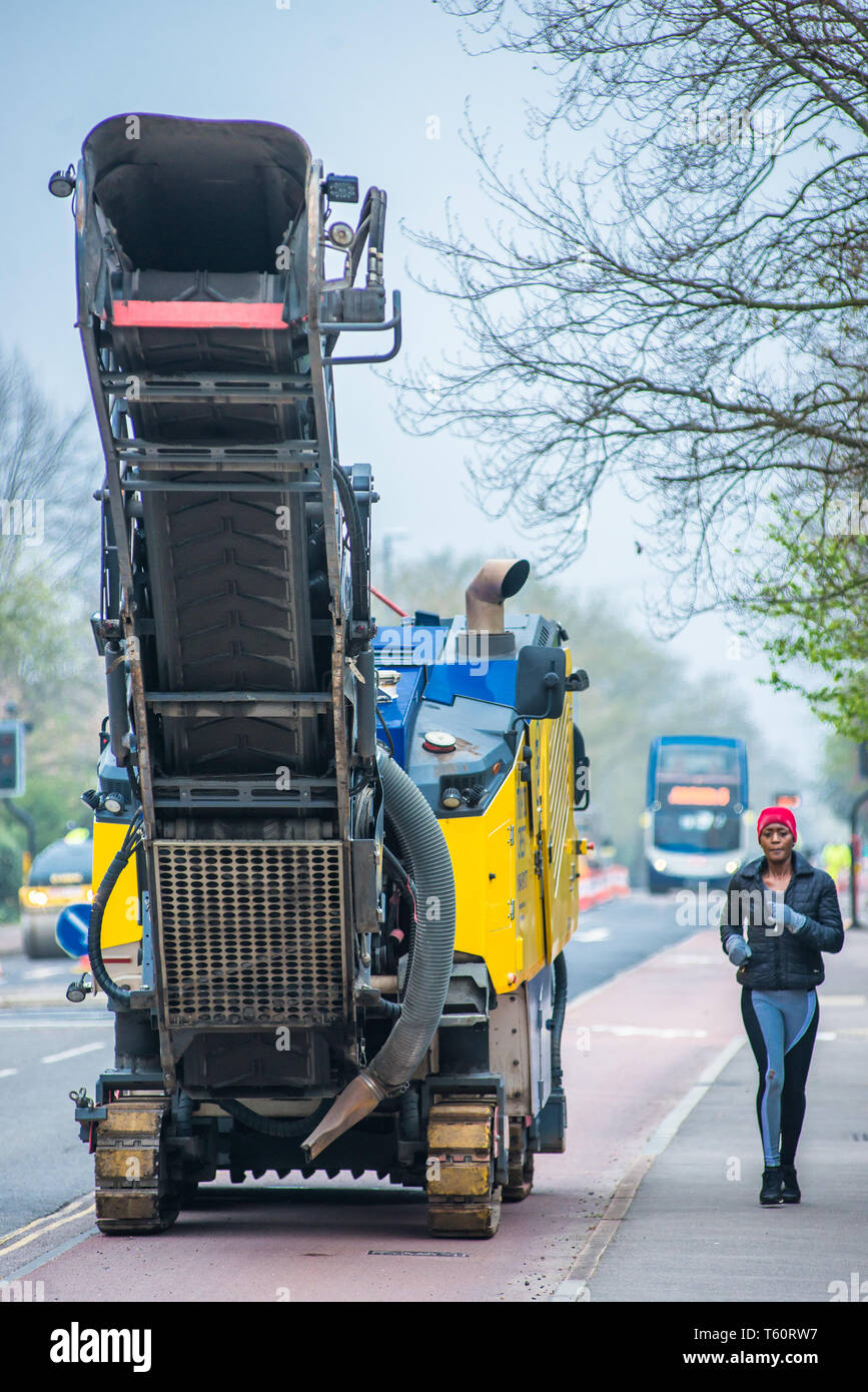 Asphalt Milling / cold planer machine used on Huntingdon Rd in ...