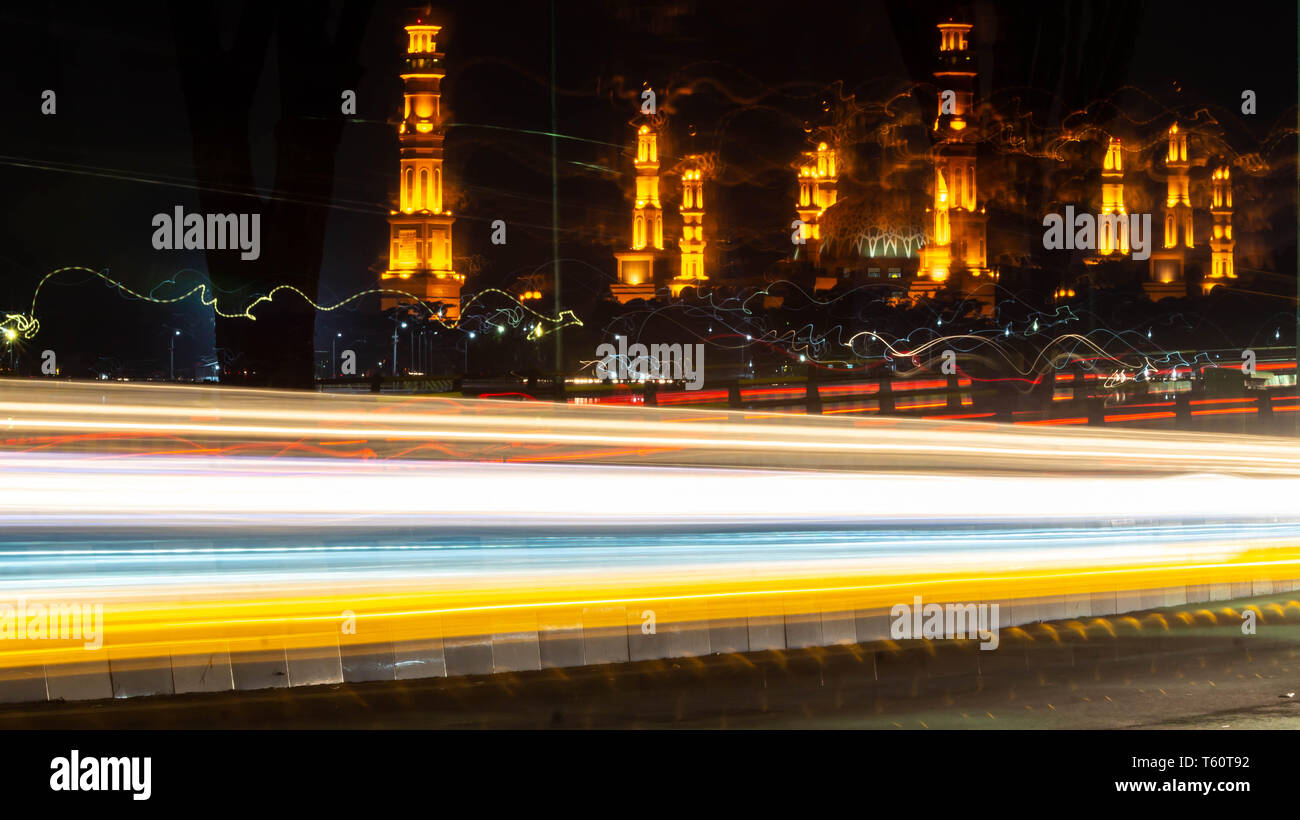 Samarinda, kalimantan Timur/ Indonesia : " Islamic Center Mosque ...