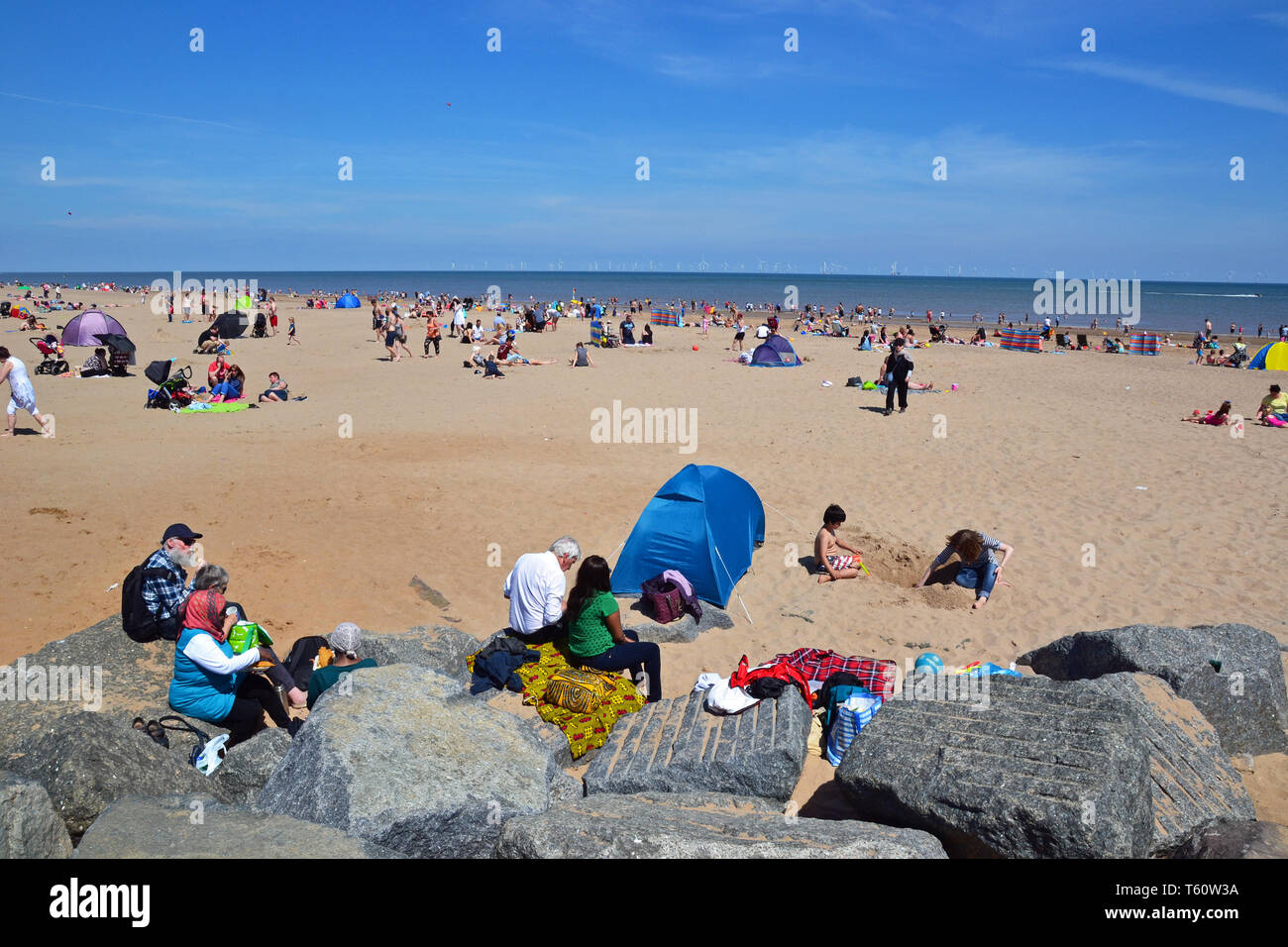 Skegness seafront hi-res stock photography and images - Alamy