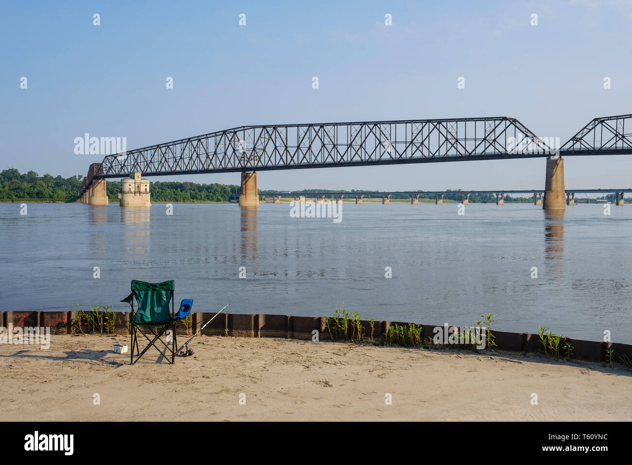 Old Chain of Rocks Bridge on U.S. Route 66 over Mississippi River ...