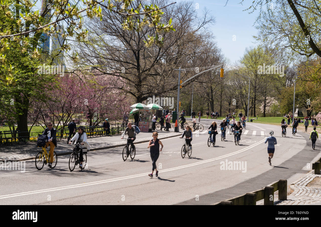 Cycling in springtime hi-res stock photography and images - Alamy