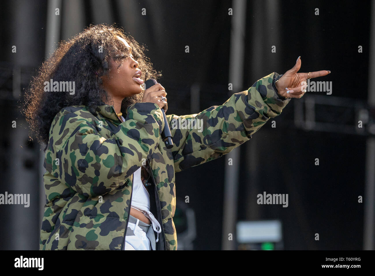 April 27, 2019 - Virginia Beach, Virginia, U.S - Singer SZA (SOLANA ...