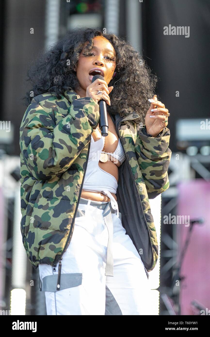 Solana rowe hi-res stock photography and images - Alamy