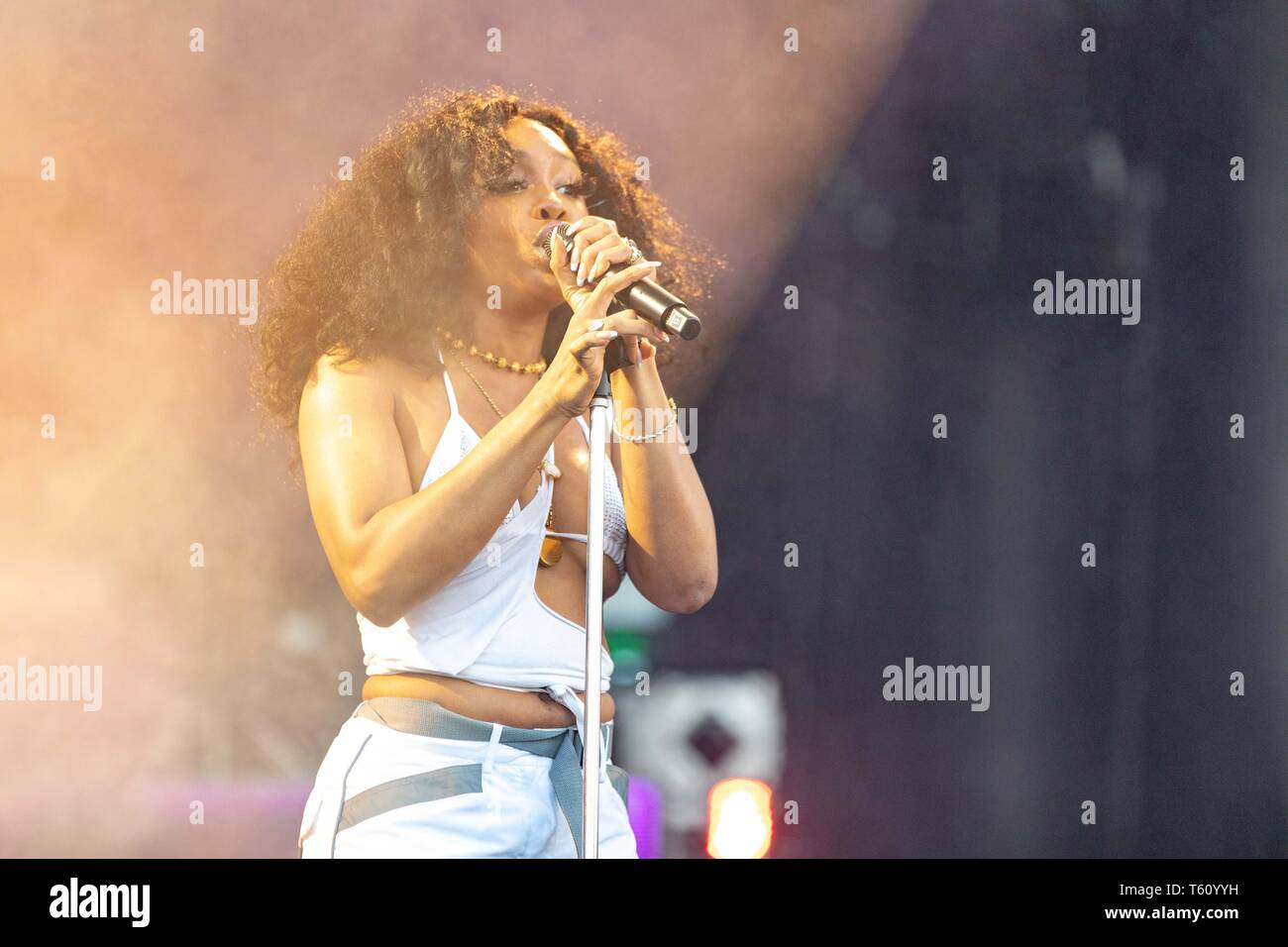 Sza concert hi-res stock photography and images - Alamy