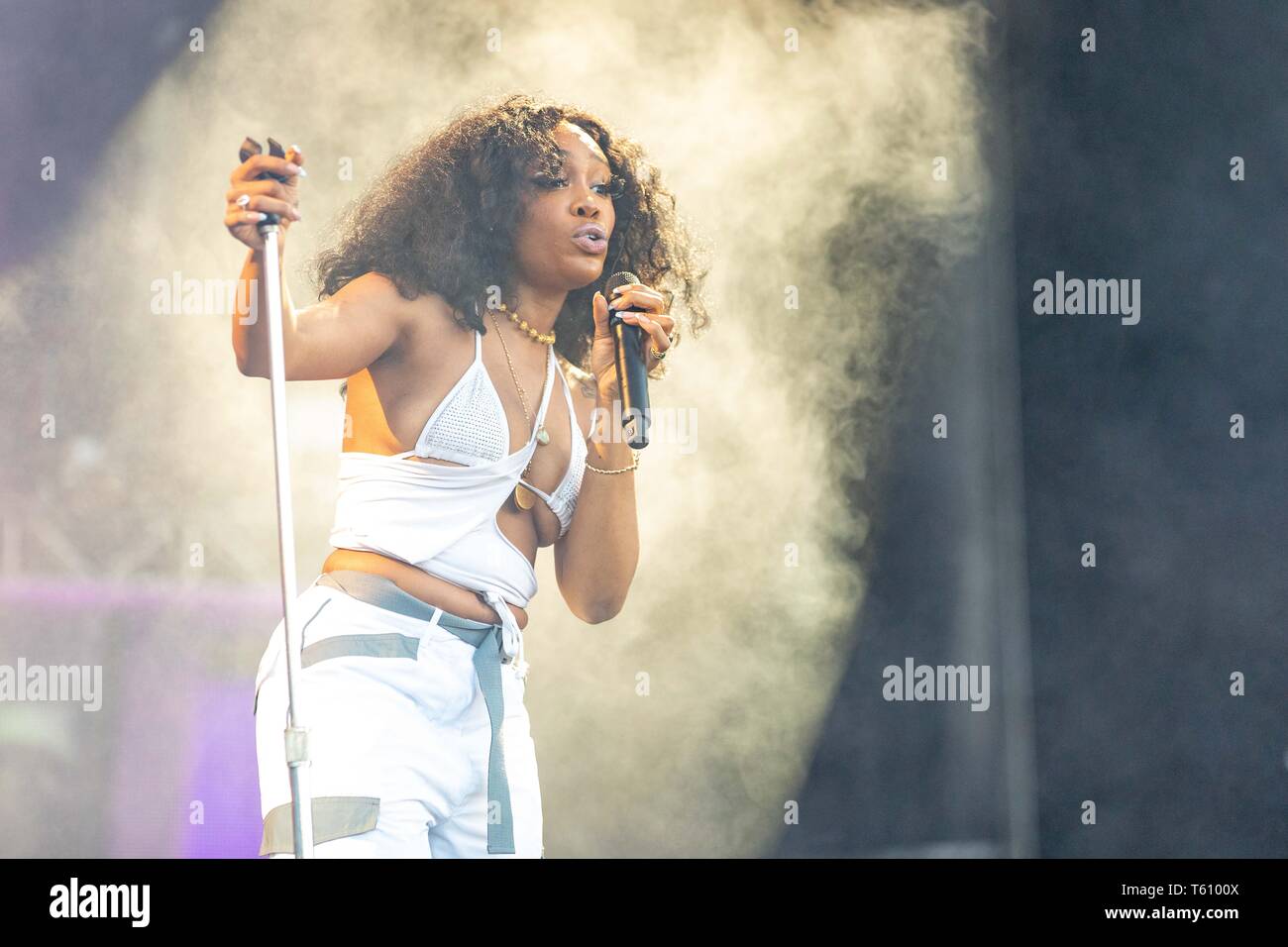 April 27, 2019 - Virginia Beach, Virginia, U.S - Singer SZA (SOLANA ...