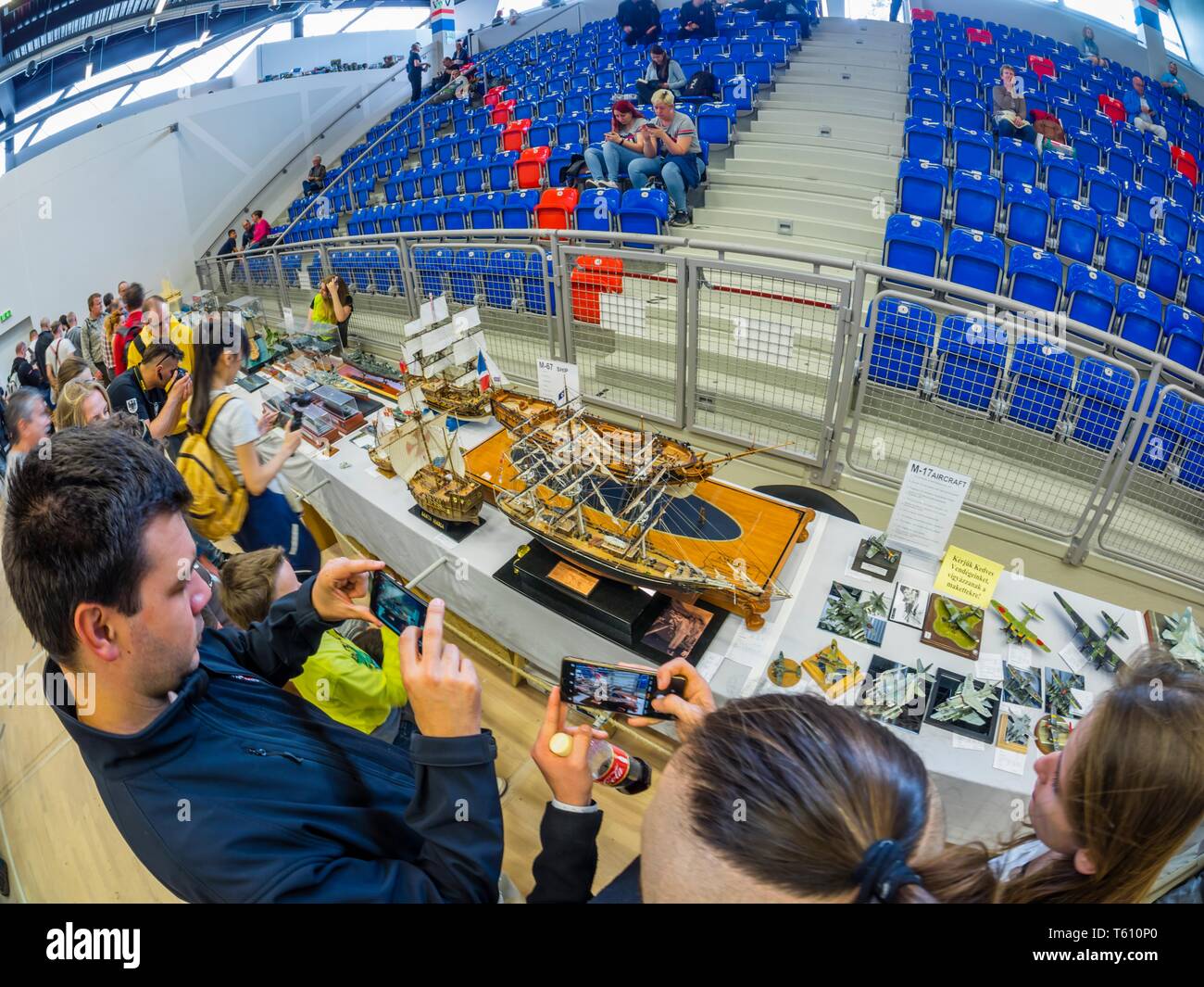 1 72 scale aircraft hi-res stock photography and images - Alamy