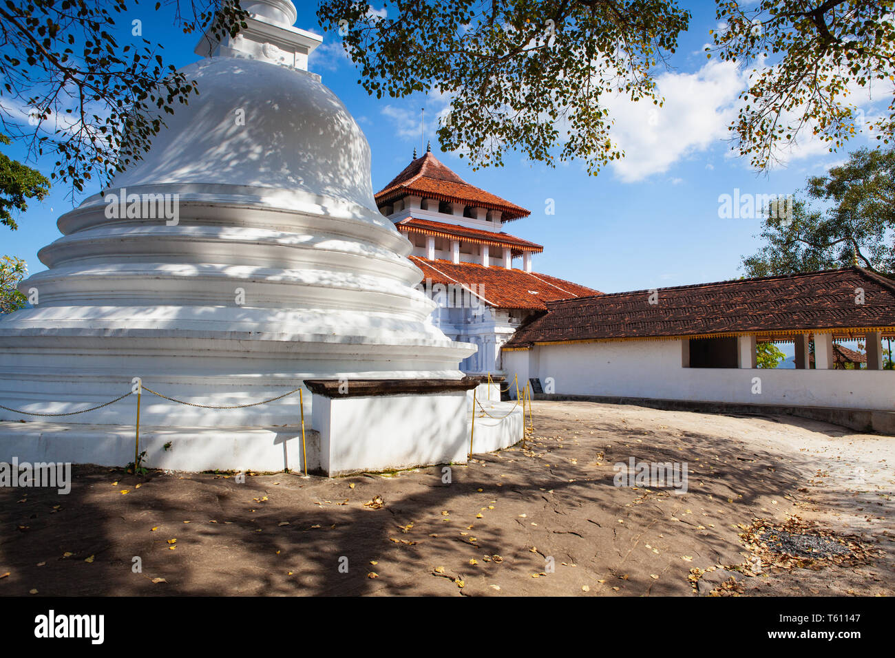 Lankatilaka vihara temple hi-res stock photography and images - Alamy