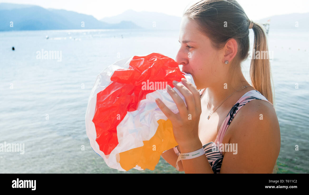 Inflating Beach Ball High Resolution Stock Photography and Images - Alamy