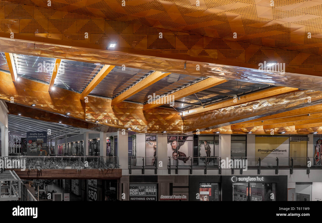 Ceiling view hi-res stock photography and images - Alamy