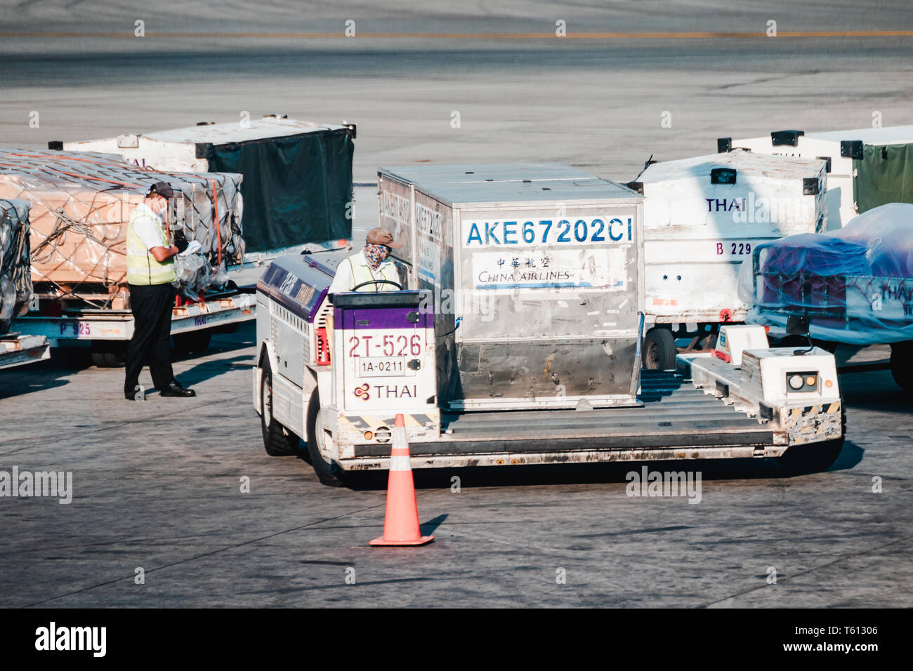 Crew staff asian man men hi-res stock photography and images - Alamy