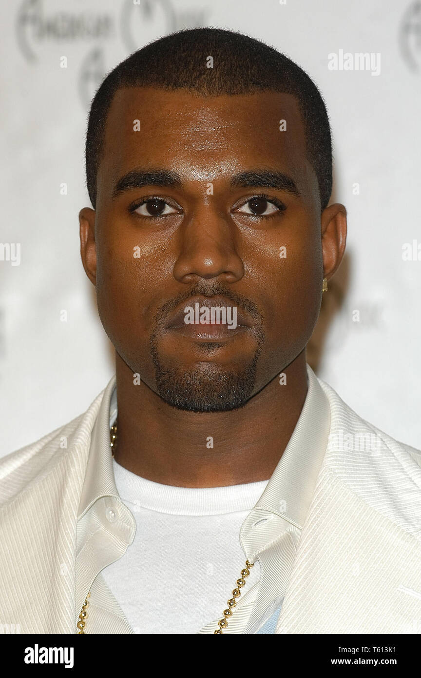 Kanye West at the 32nd Annual American Music Awards - Press Room held ...