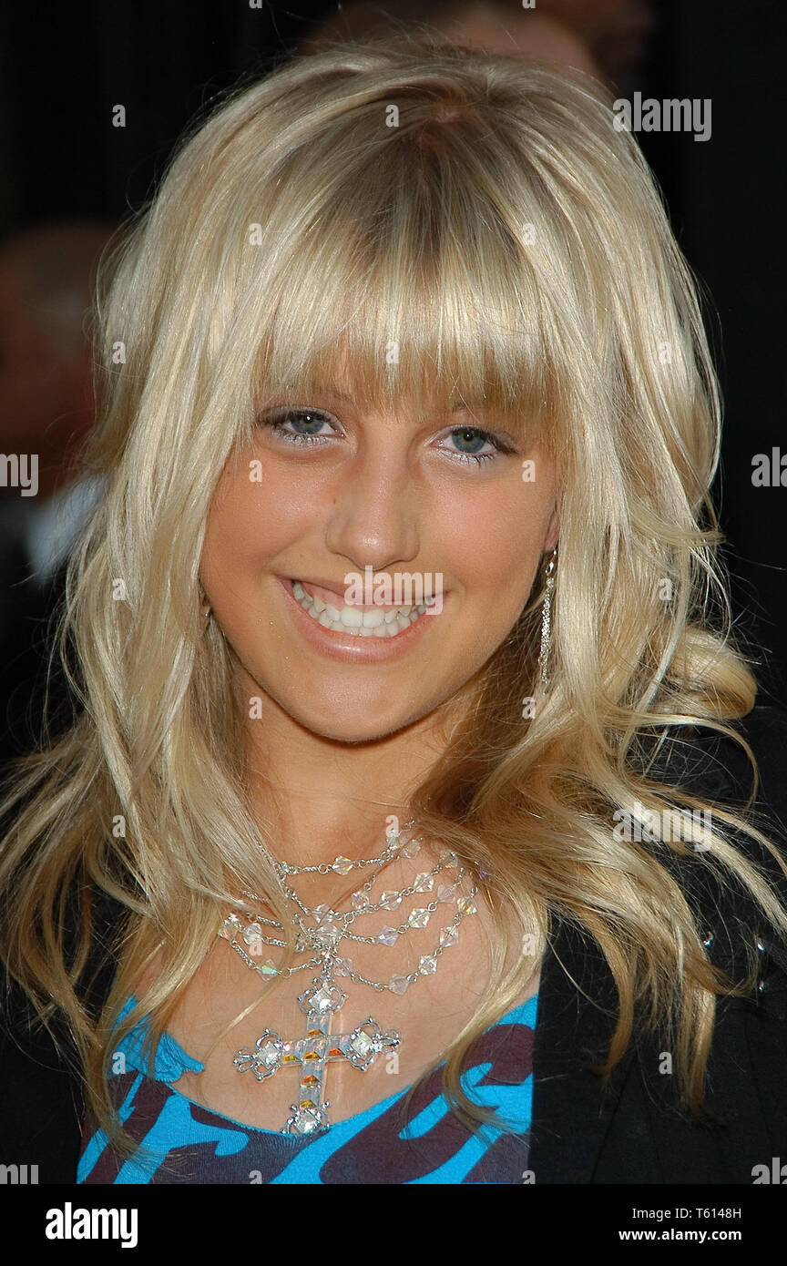 Monet at the 32nd Annual American Music Awards - Arrivals held at the ...