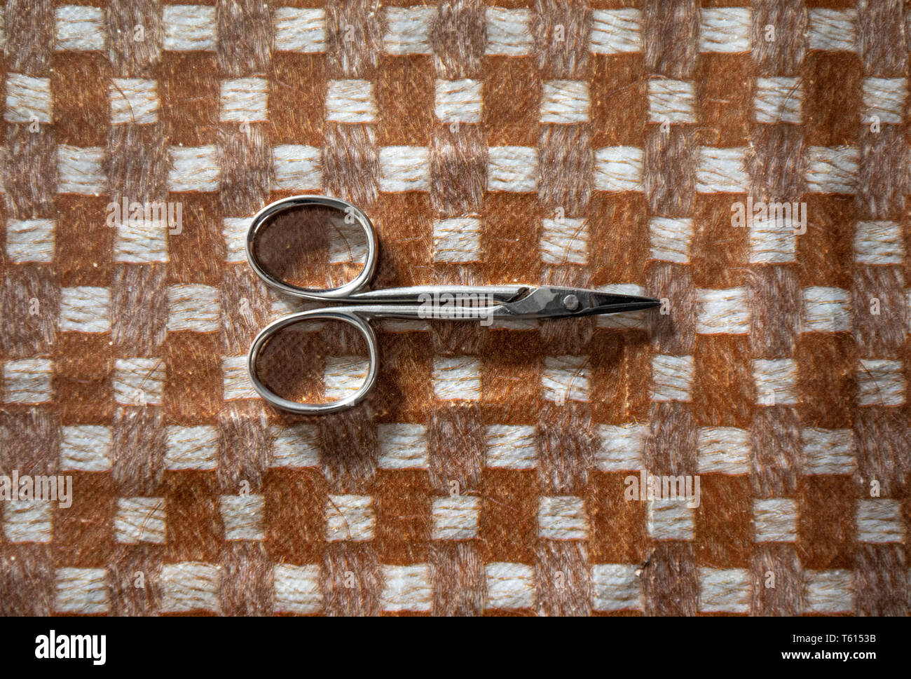 Sewing scissors hi-res stock photography and images - Alamy