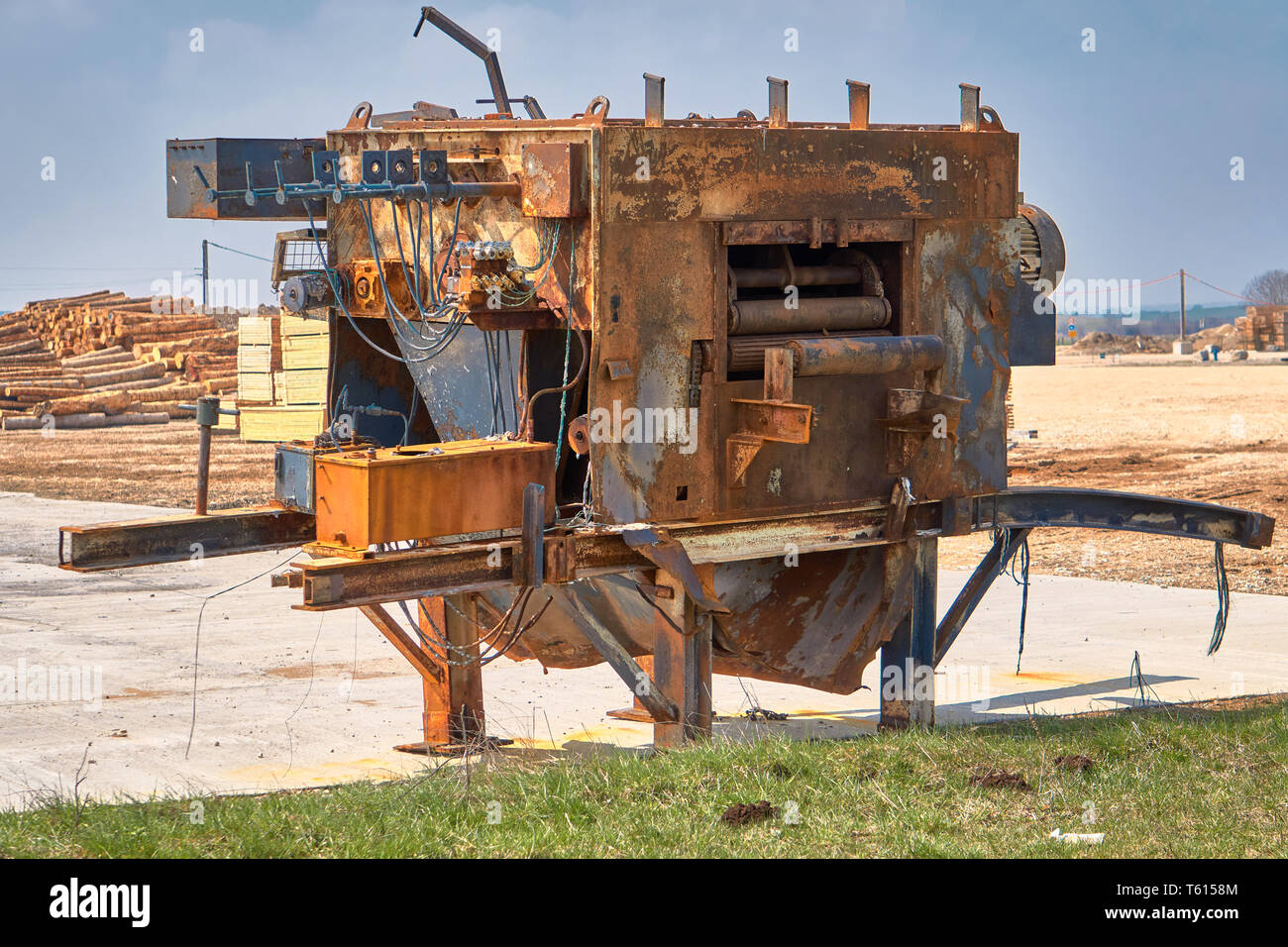 Rusty industrial machine hi-res stock photography and images - Alamy