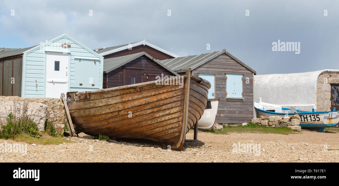 Storm Hannah hitting Portland Bill 27th April 2019 UK Stock Photo - Alamy