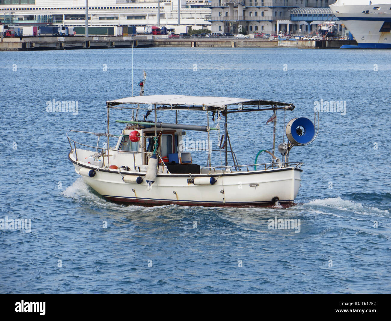 Caruggi genoa italy hi-res stock photography and images - Alamy