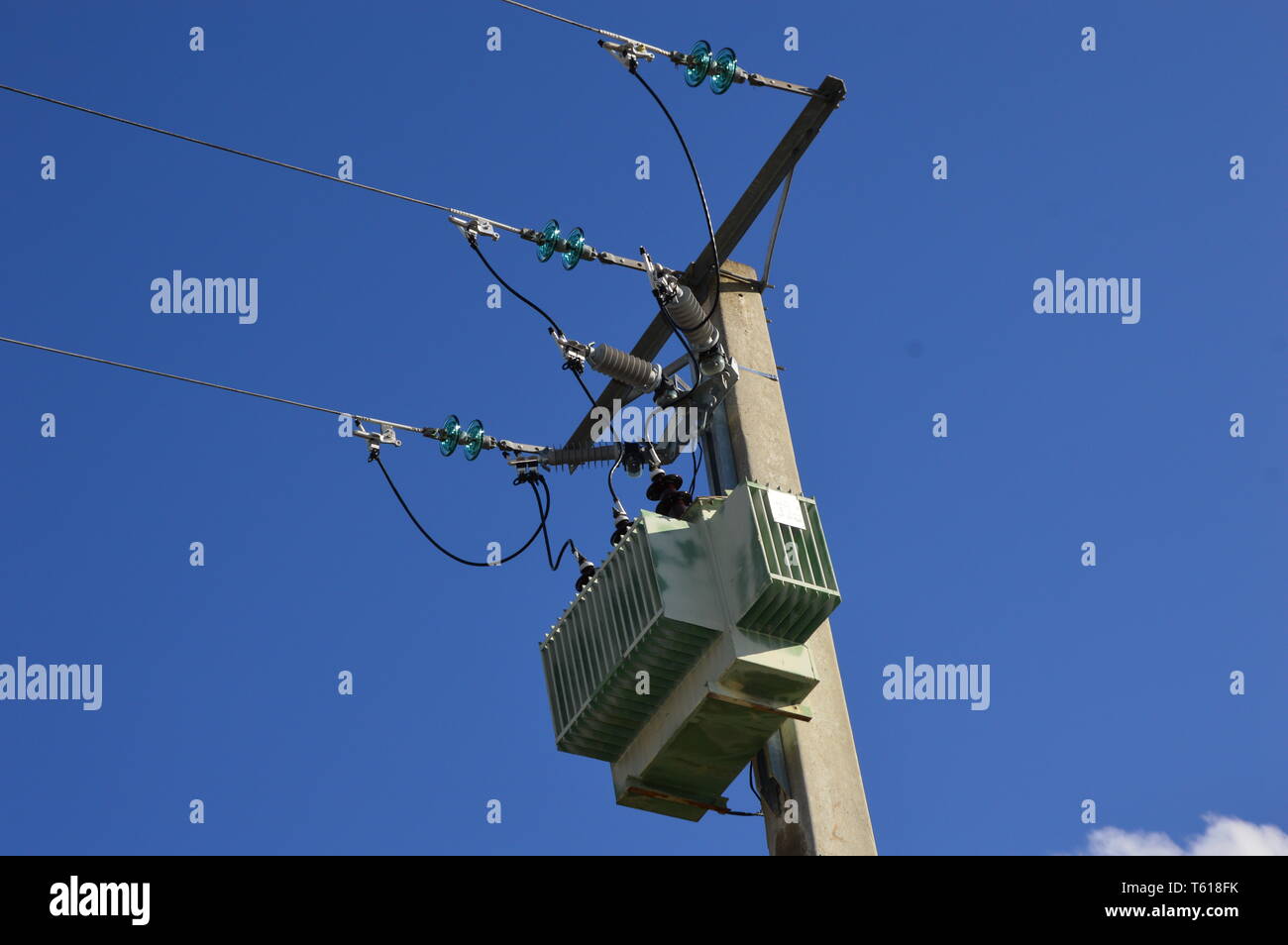 Electric post with transformer hi-res stock photography and images - Alamy