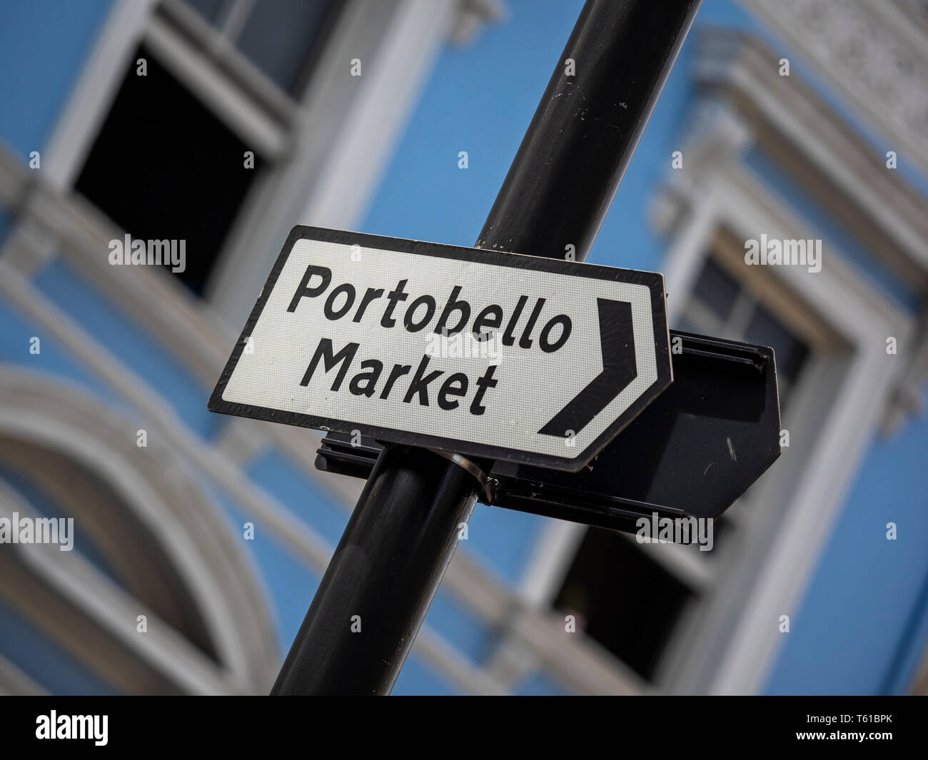 Road london sign hi-res stock photography and images - Alamy