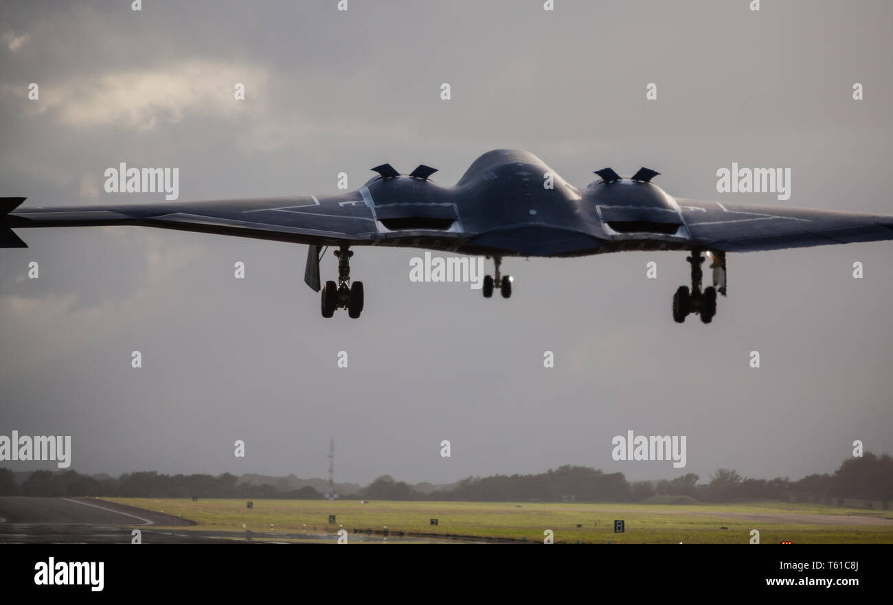 Northrop grumman b 2 spirit hi-res stock photography and images - Alamy