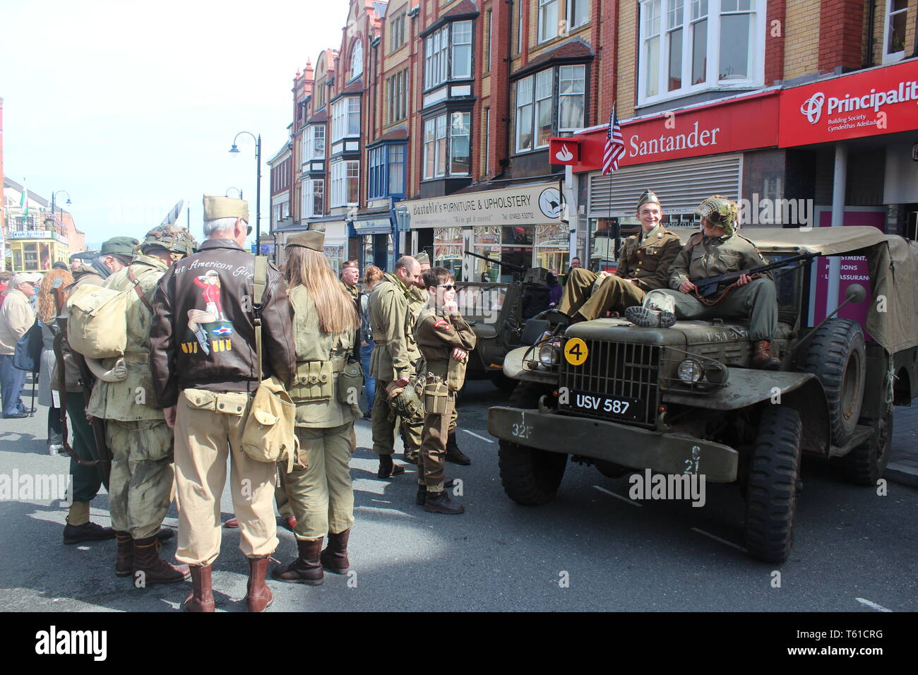 Colwyn Bay 1940s festival. Experience the sights, sounds and tastes of ...