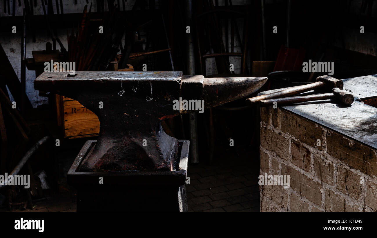 Work pumping hi-res stock photography and images - Alamy